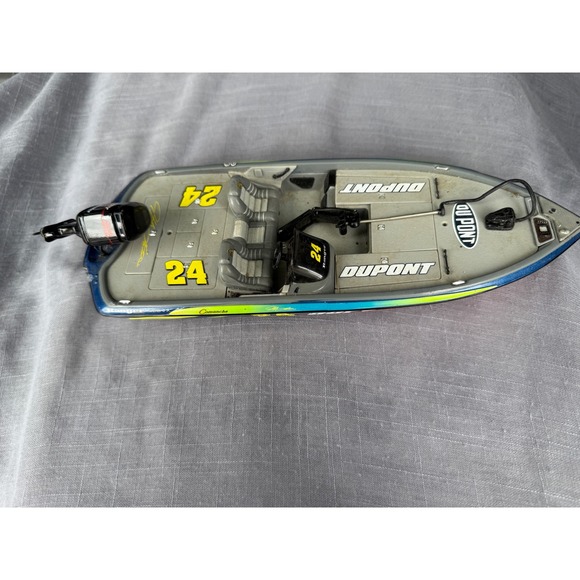 DuPont | Other | Castaway 202 065 Jeff Gordon 24 Dupont Racing Bass ...